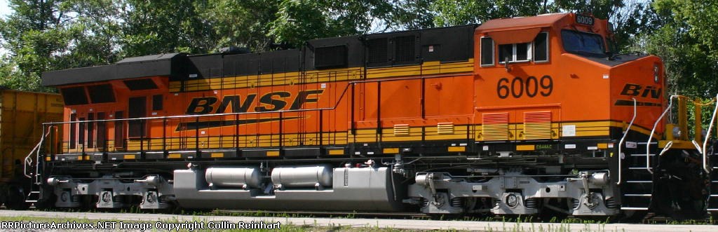 BNSF 6009
